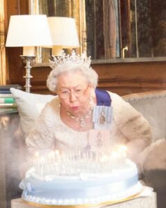 London Guest Artist: Alison Jackson | Canvas: A Blog By Saatchi Art