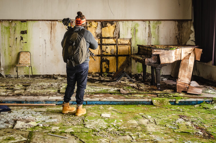 Meet the Others: Brett Patman | Canvas: A Blog By Saatchi Art